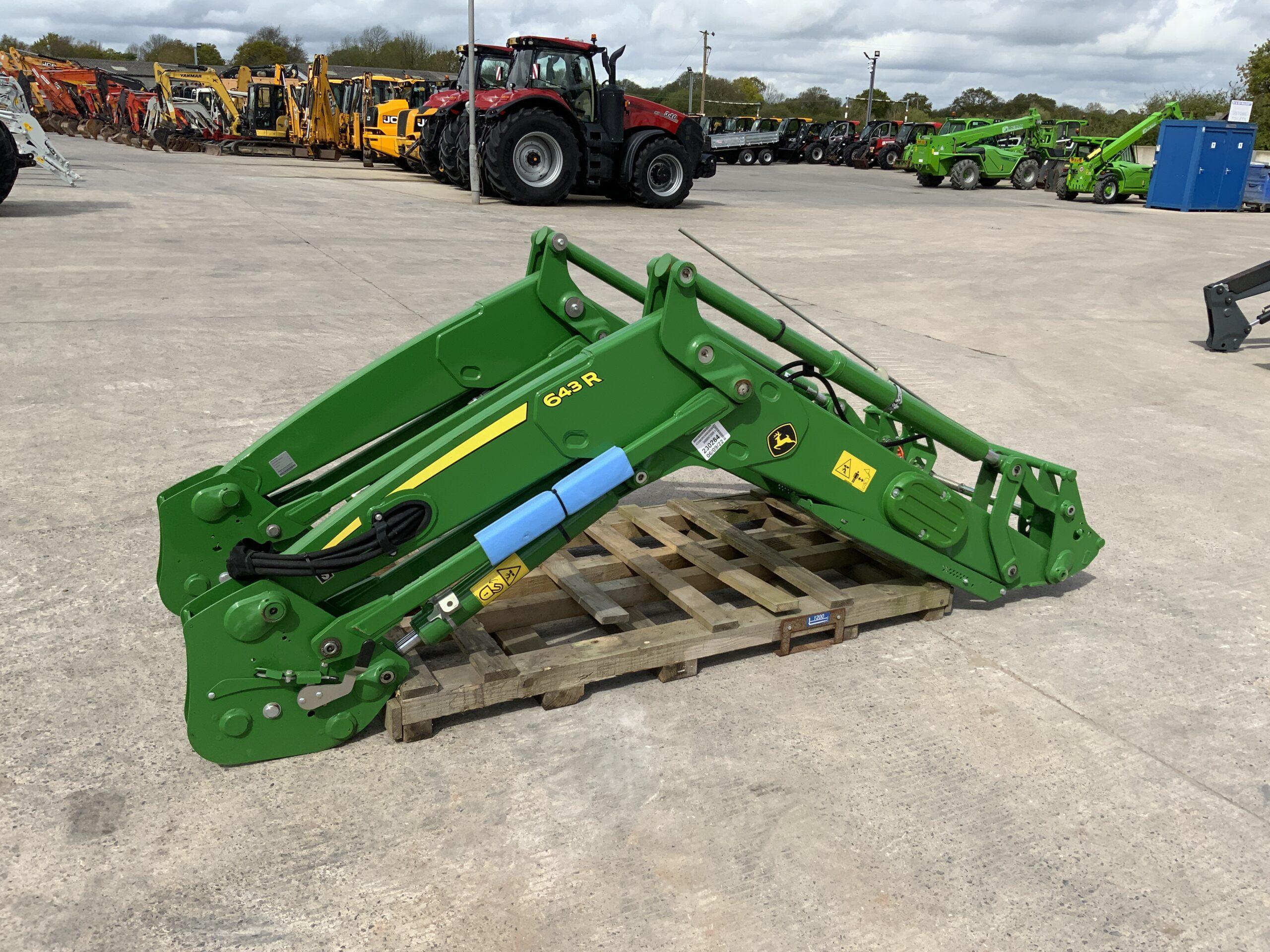 Unused John Deere 643R Loader Boom - RJ and KD McLean Ltd - Tractors ...