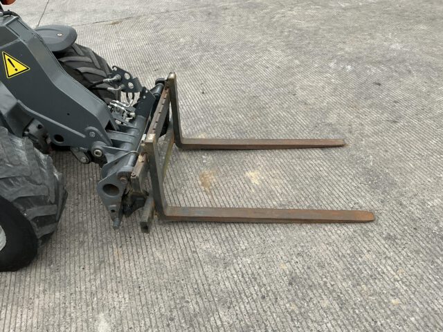 Telehandlers Archives - Page 3 of 8 - RJ and KD McLean Ltd - Tractors ...