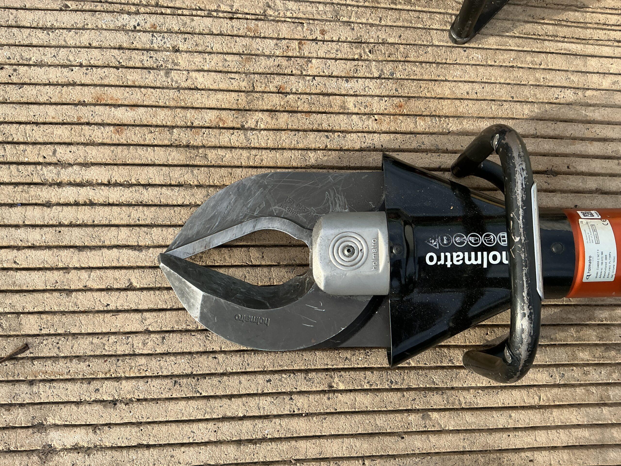 Holmatro Rescue Tool Set - RJ and KD McLean Ltd - Tractors and Plant