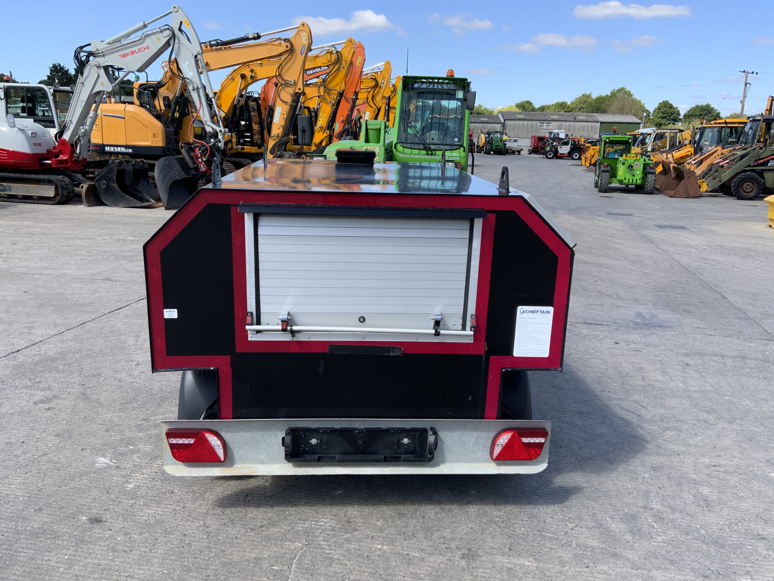 Chieftan Black Twin Axle 1000 Litre Fuel Bowser - RJ and KD McLean Ltd ...