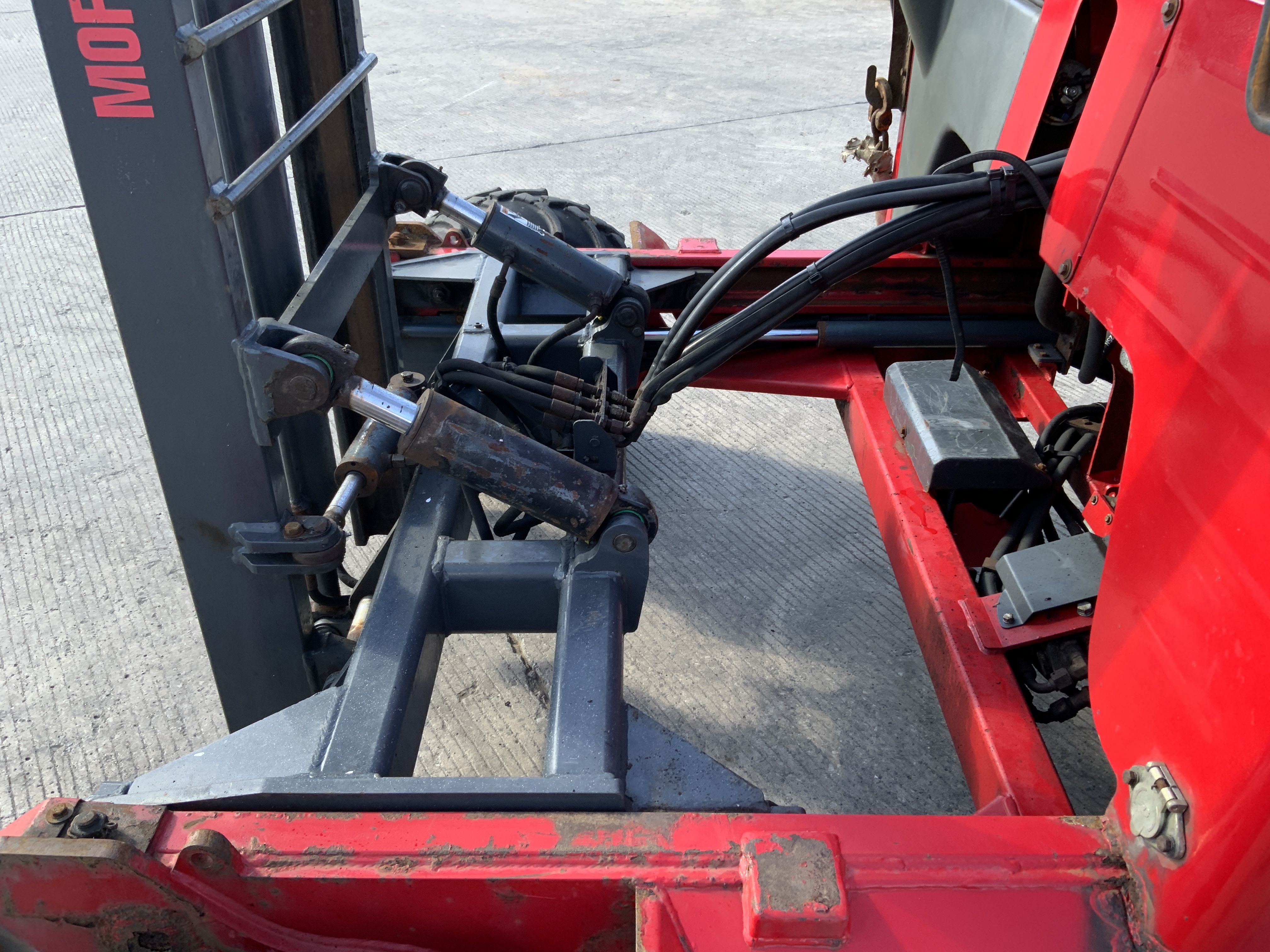 Moffett M8-25.3 Forklift (ST24014) - RJ and KD McLean Ltd - Tractors ...