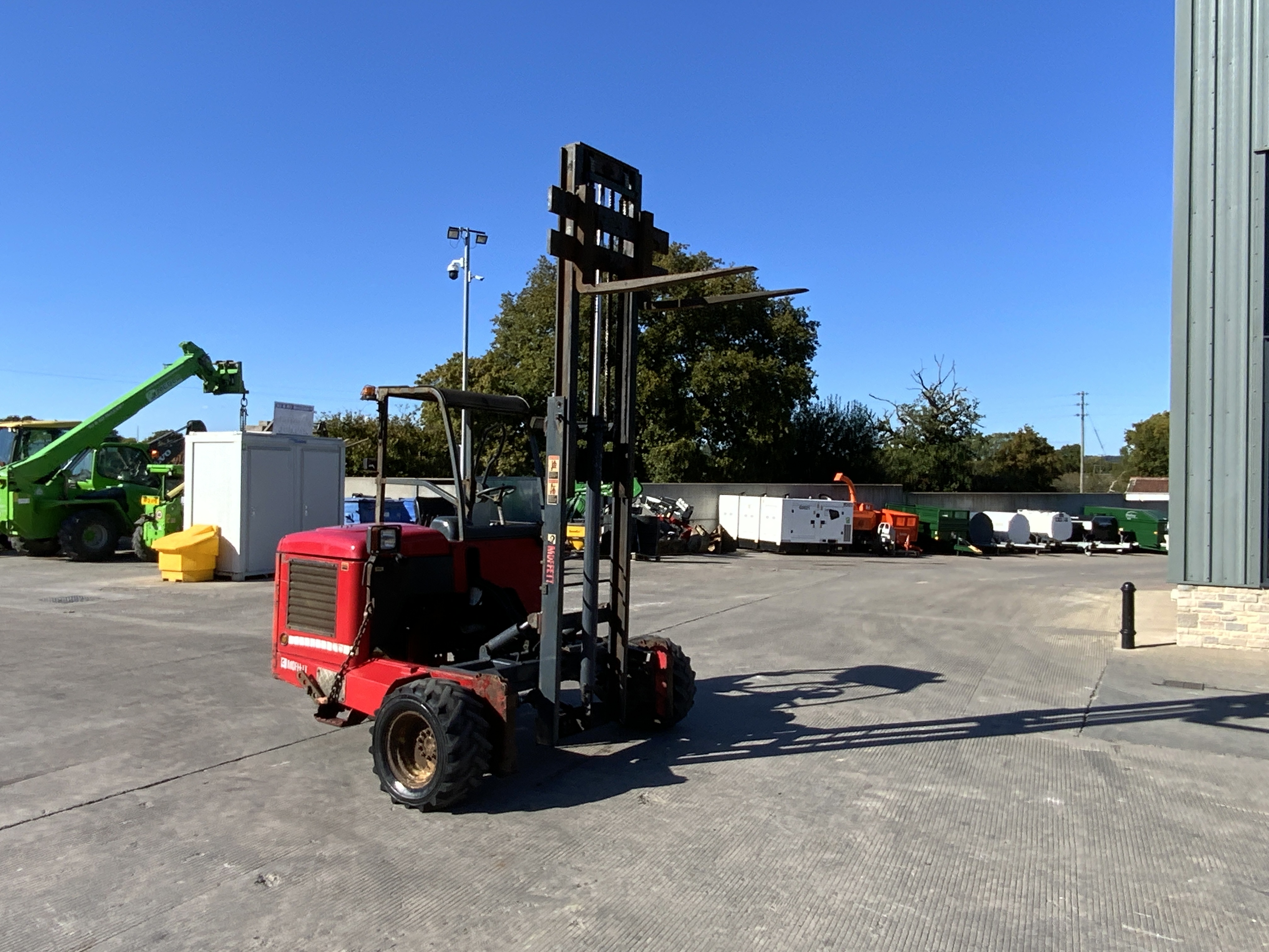 Moffett M8 25.3 Forklift (ST24021) - RJ and KD McLean Ltd - Tractors ...