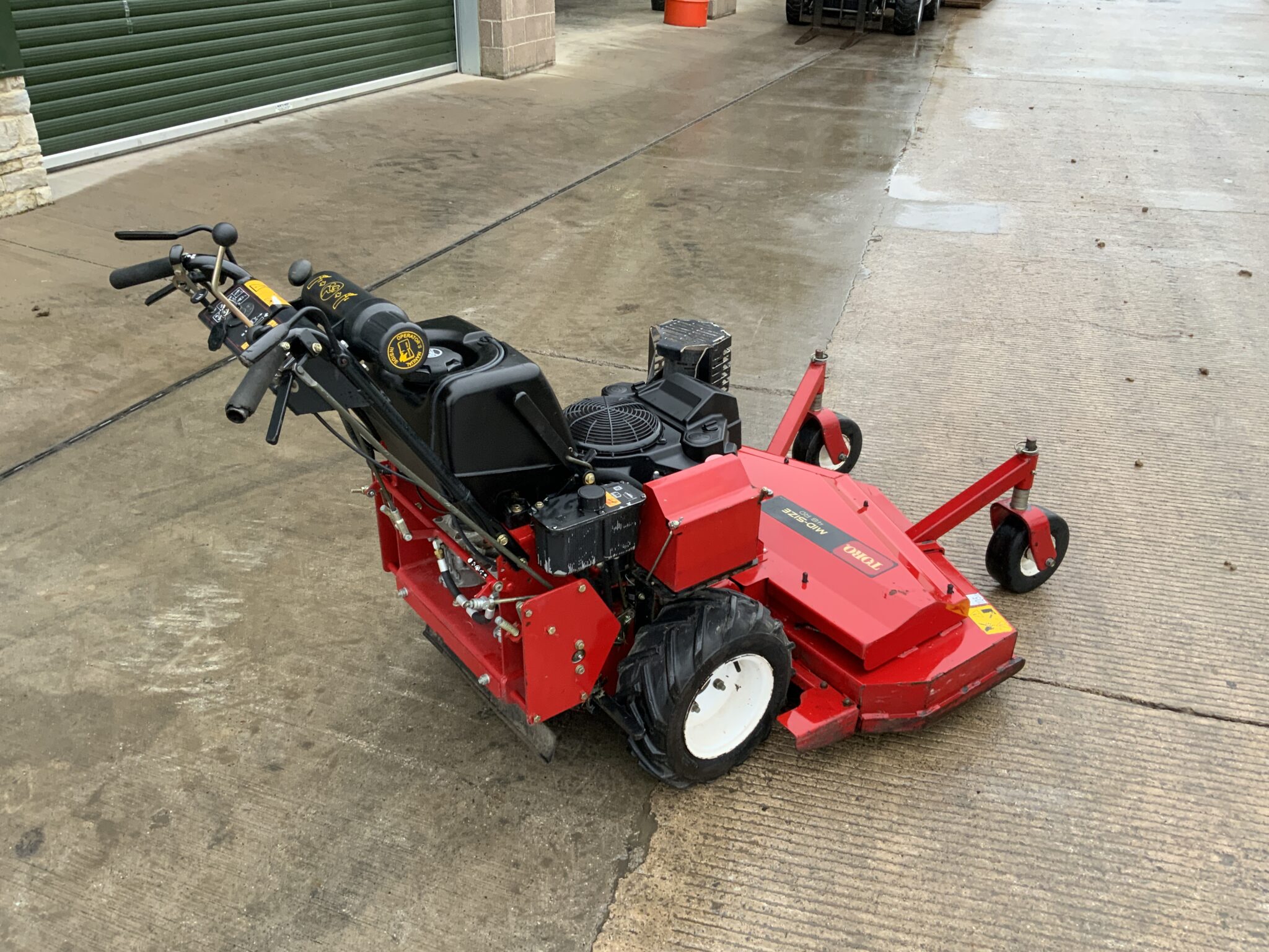 Toro Mid Size 48RD Commercial Mower - RJ and KD McLean Ltd - Tractors ...