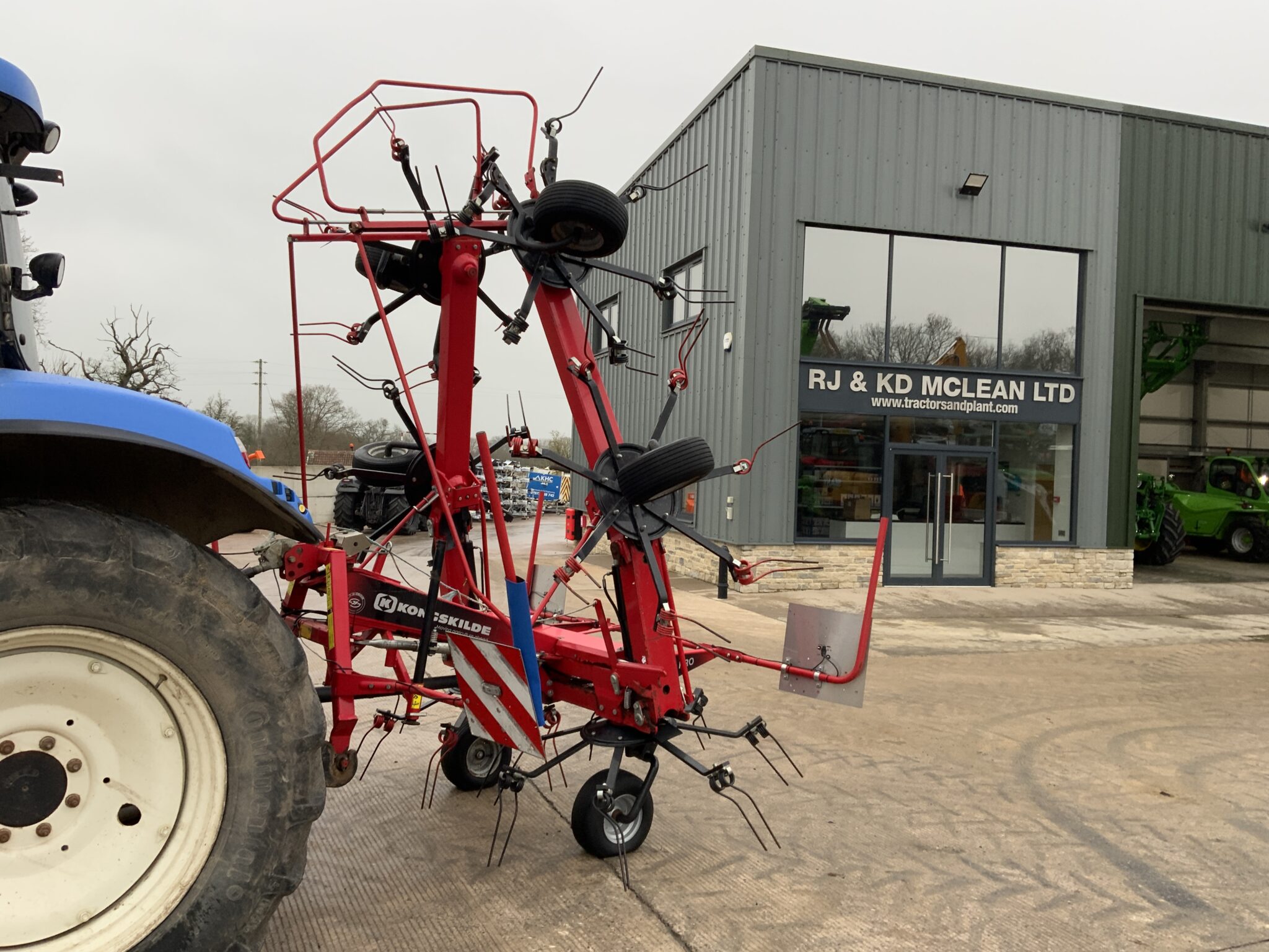 Kongskilde Z765Pro 6 Star Tedder (ST25438) - RJ and KD McLean Ltd ...