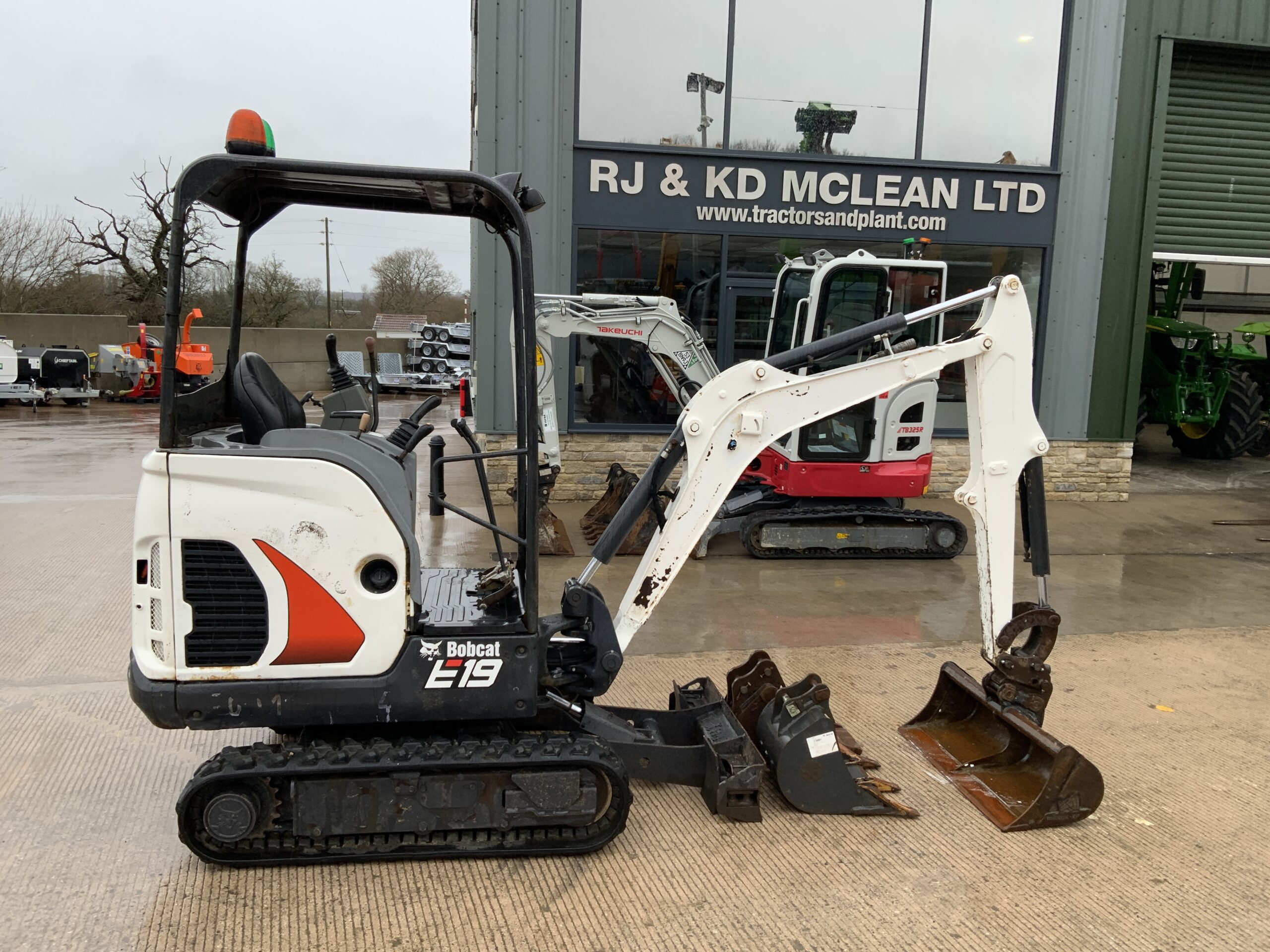 Bobcat E19 Digger (ST25468) - RJ and KD McLean Ltd - Tractors and Plant