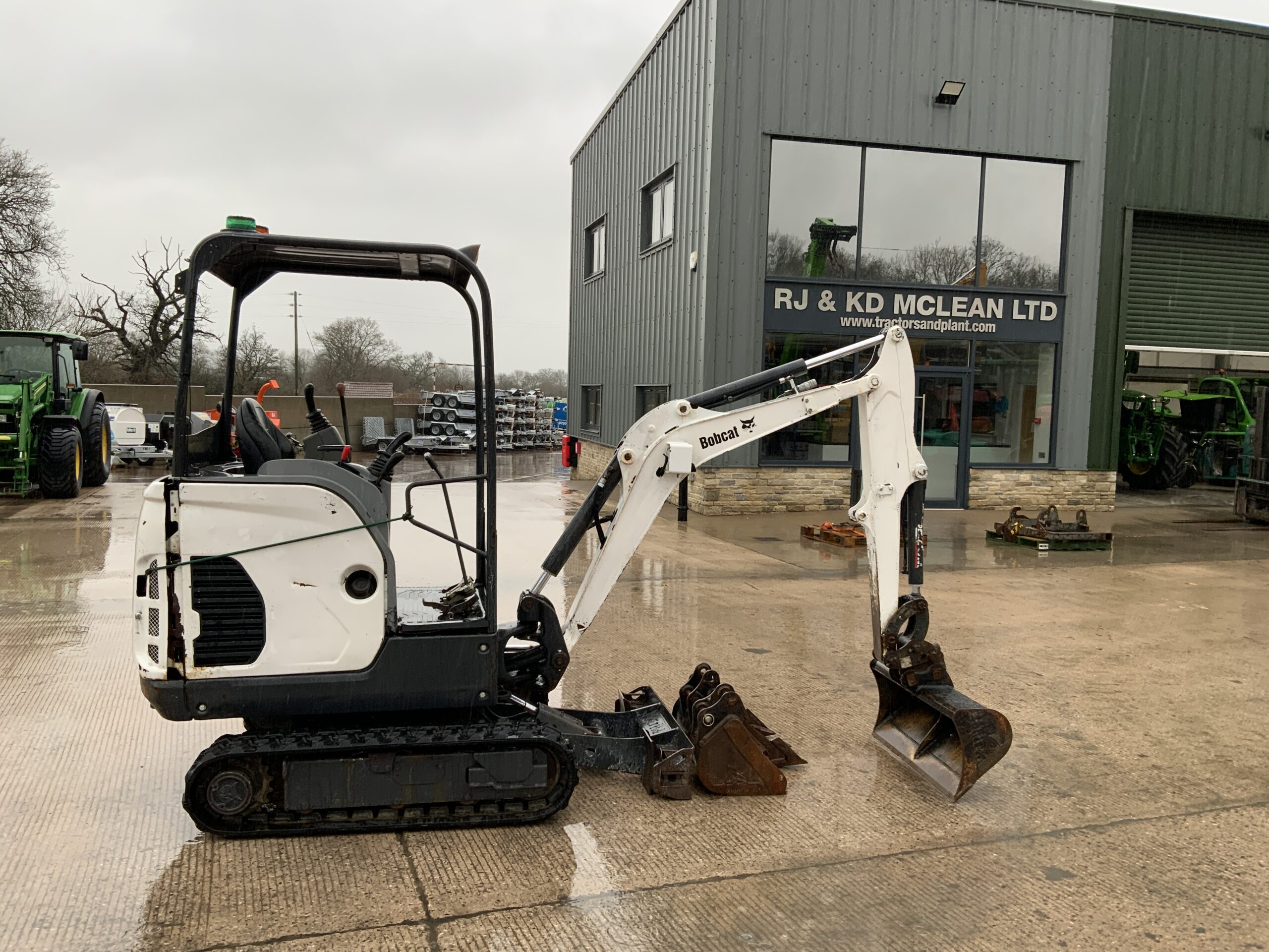 Bobcat E19 Digger (ST25467) - RJ and KD McLean Ltd - Tractors and Plant