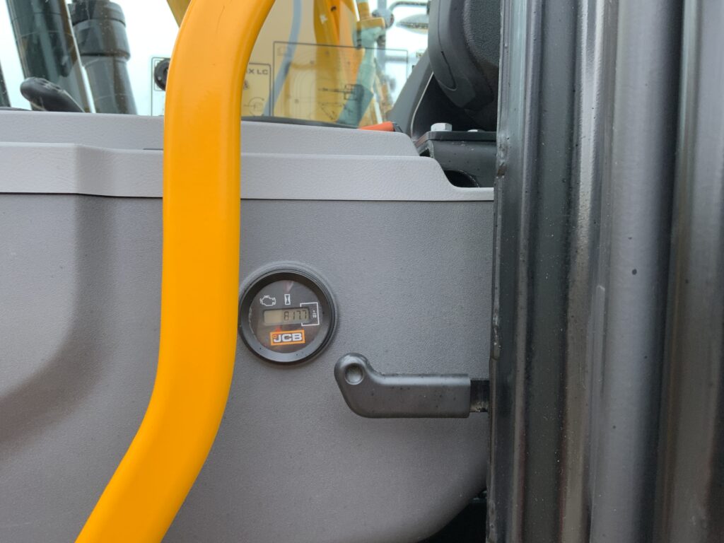 JCB 140X LC Digger (ST25357) - RJ and KD McLean Ltd - Tractors and Plant