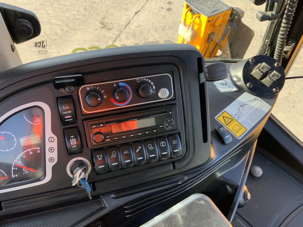 JCB 4CX Wheeled Eco Digger (ST25513) - RJ and KD McLean Ltd - Tractors ...