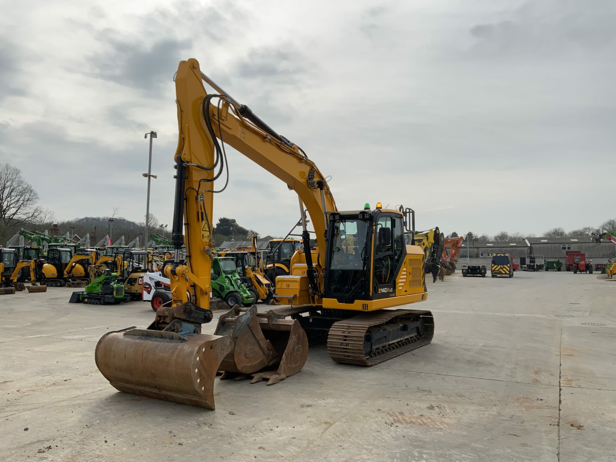 JCB 140X LC Digger (ST26188) - RJ and KD McLean Ltd - Tractors and Plant